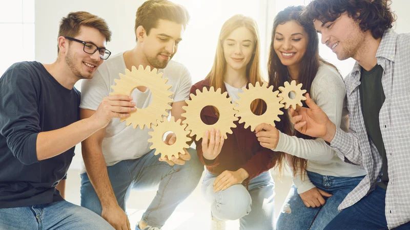 Seamless HR & Workflow Tool Integration | Innovation Minds
